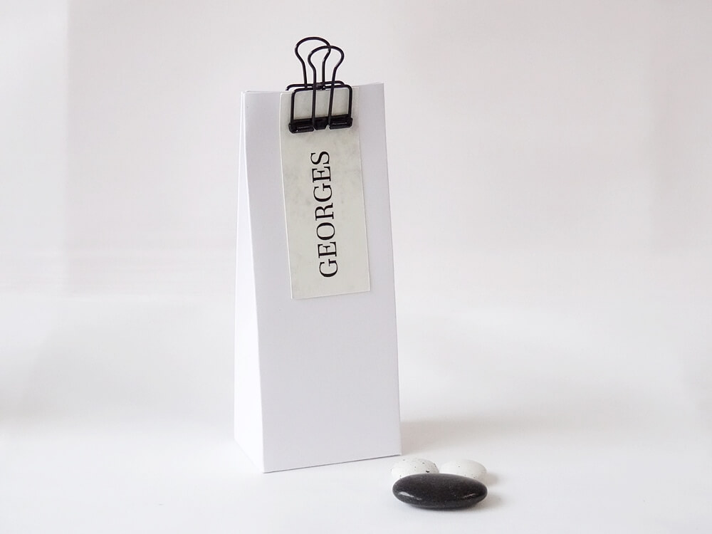 Doosje met clip - doopsuiker - suikerbonen - Suikeratelier